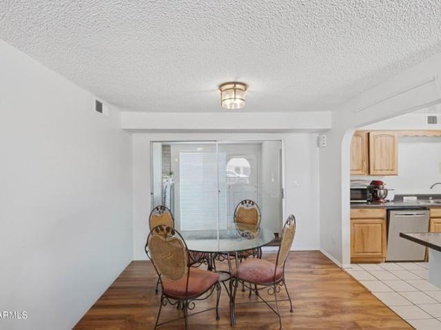813 W Romo Jones St, Tempe, AZ 85281