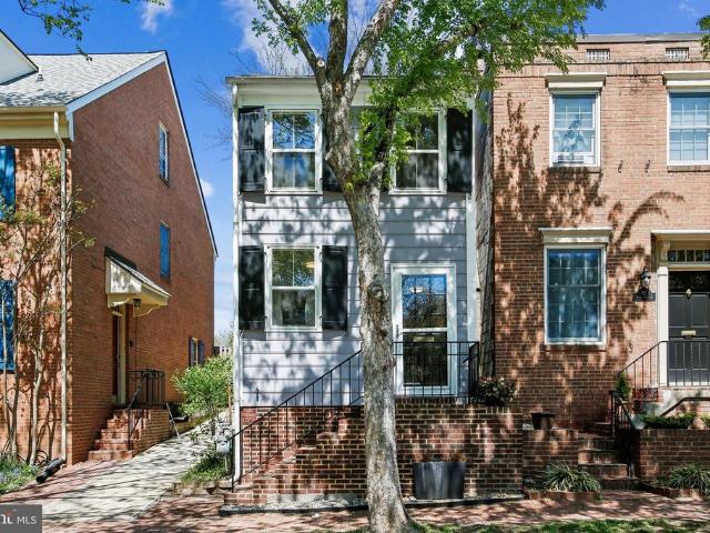 813 Wolfe Street