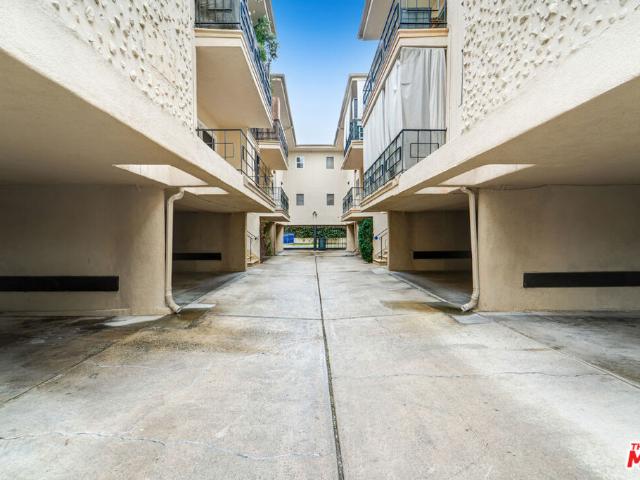 813 Westbourne Drive