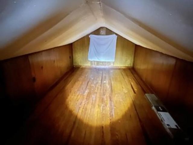 813 White St, Cumberland, KY 40823