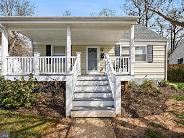 813 Templecliff Rd, Pikesville, MD 21208