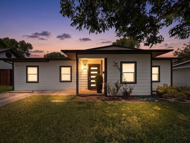 813 Travis St, Garland, TX 75040