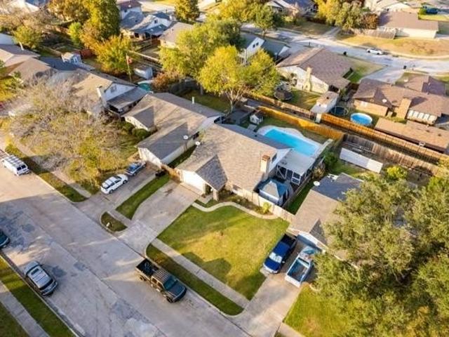 813 Via Avenida, Mesquite, TX 75150