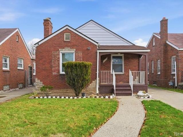 8144 Whitcomb St, Detroit, MI 48228