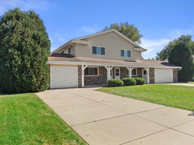 8148 S 88th St, Franklin, WI 53132