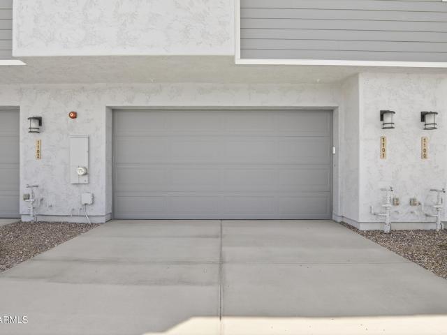 8149 E PETUNIA Avenue # 1101