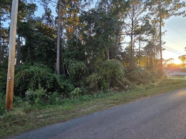 8149 Escola St, Navarre, FL 32566
