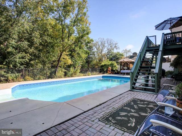 8140 Golf Vista Drive