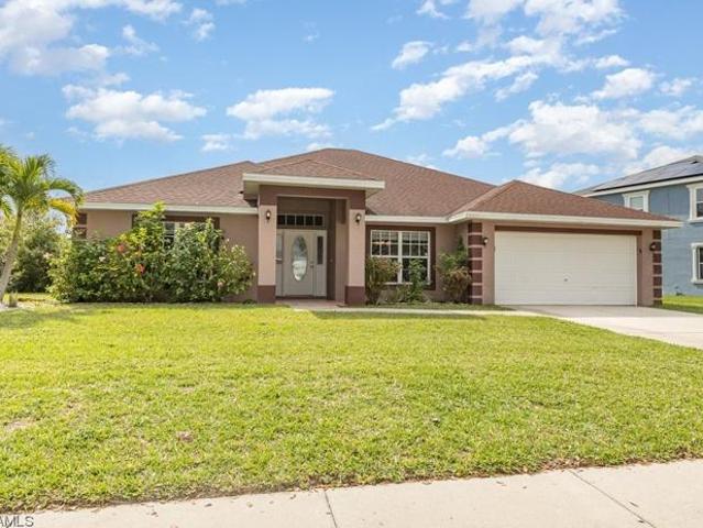 8140 Liriope Loop, Lehigh Acres, FL 33972