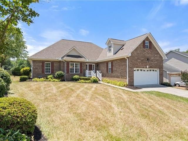 8140 Spring Hollow Ct, Belews Creek, NC 27009