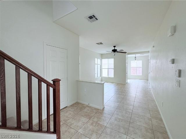 8141 Golden Flowers Street