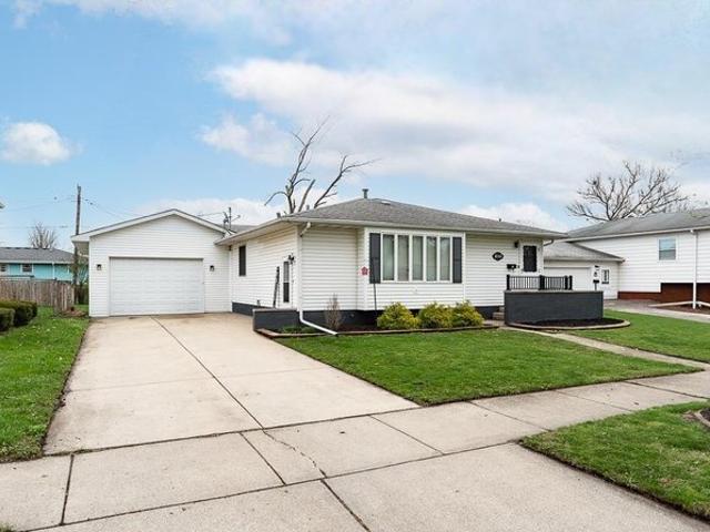 8141 Grace Pl, Highland, IN 46322