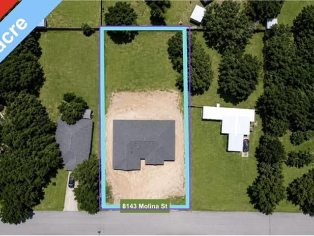 8143 Molina St, Navarre, FL 32566