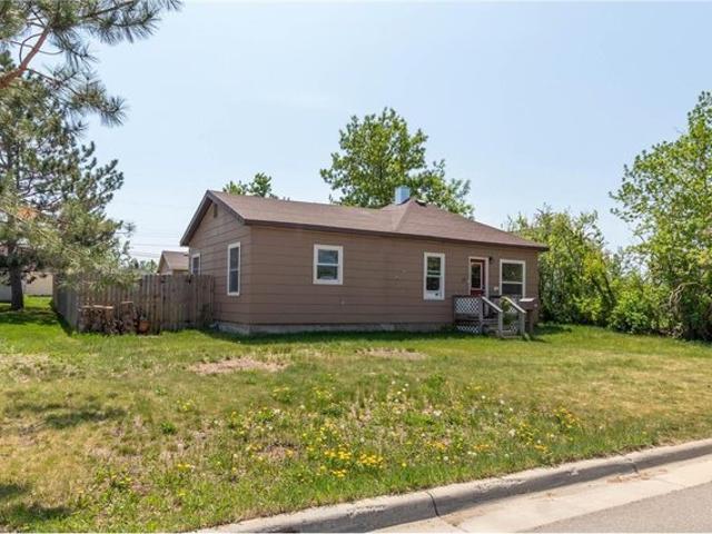 814 3rd St SE, Bemidji, MN 56601