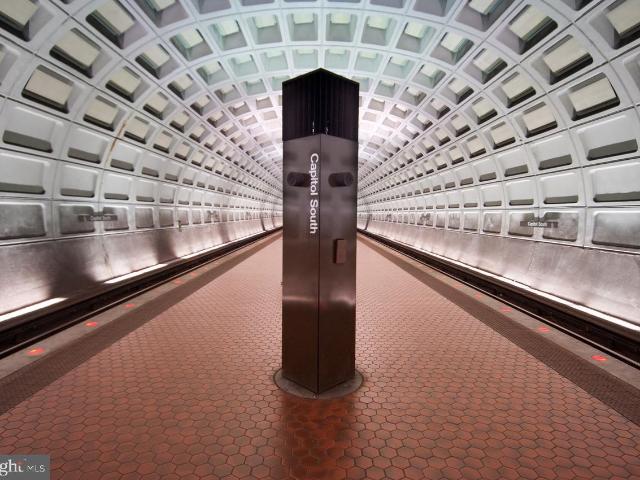 814 3rd St SE, Washington, DC 20003 | MLS #DCDC2251