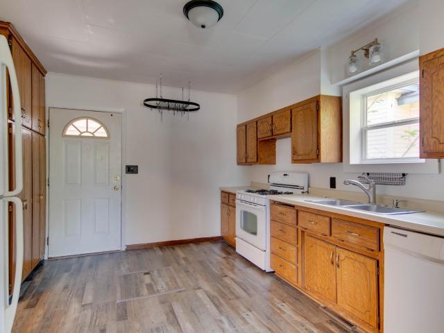 814 3rd Street SE
