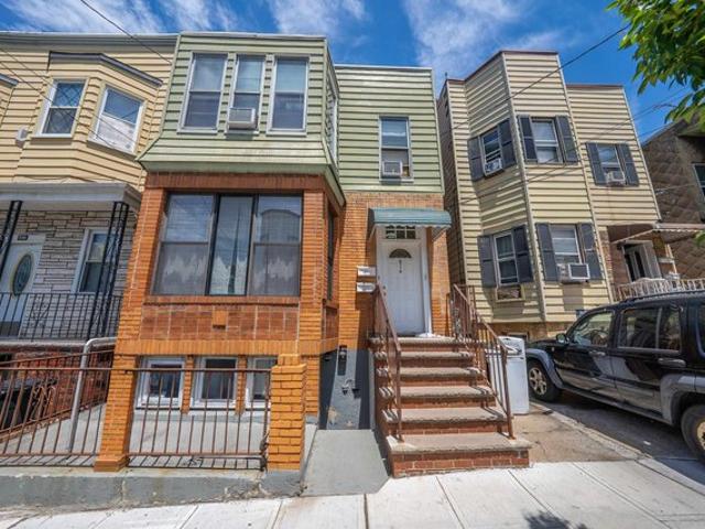 814 13th St, Union City, NJ 07087