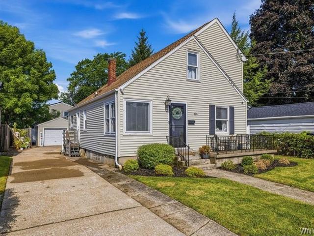 814 83rd St, Niagara Falls, NY 14304