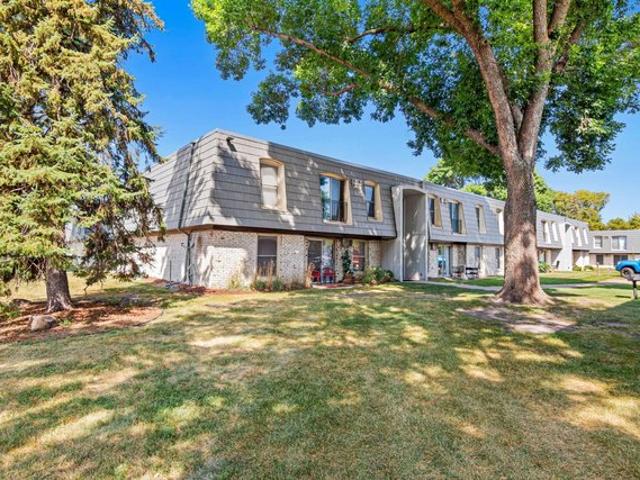 814 9th Ave S Apt 4, Hopkins, MN 55343