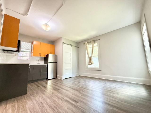 814 Columbia St Studio Apartment for Rent at 814 Columbia St, Seattle, WA 98104 First Hill