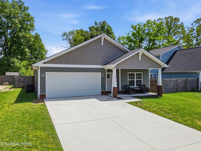 814 Cherry St, Alcoa, TN 37701 | MLS #1338 | Compass