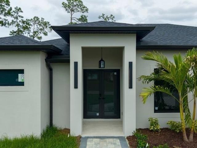 814 Clayton Ave, Lehigh Acres, FL 33972