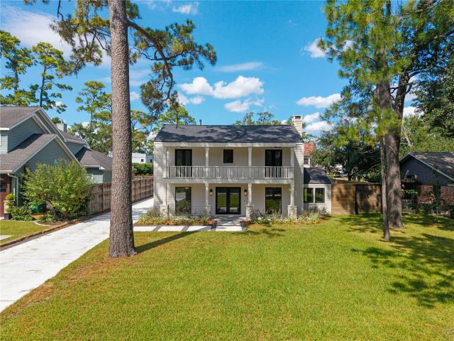 814 Azalea Street
