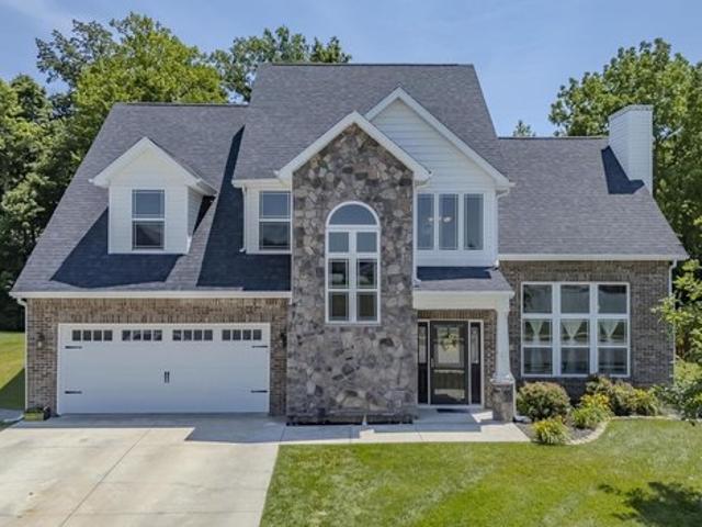814 Bluegrass Trl, Kokomo, IN 46901