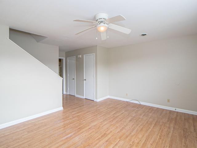 814 Golfview Place #F