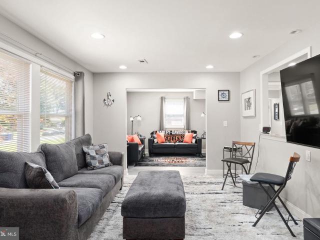 814 Foxwell Road