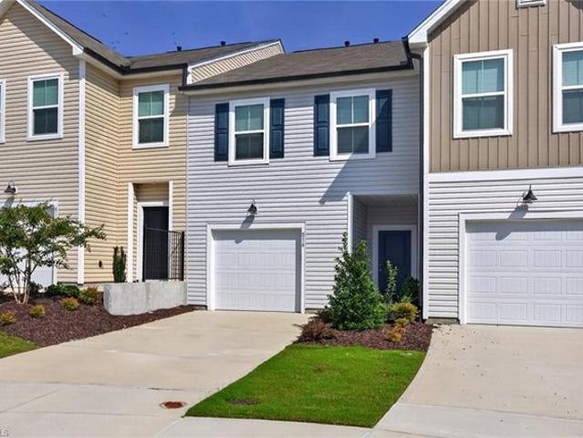 814 Falls Grove Trl, High Point, NC 27265