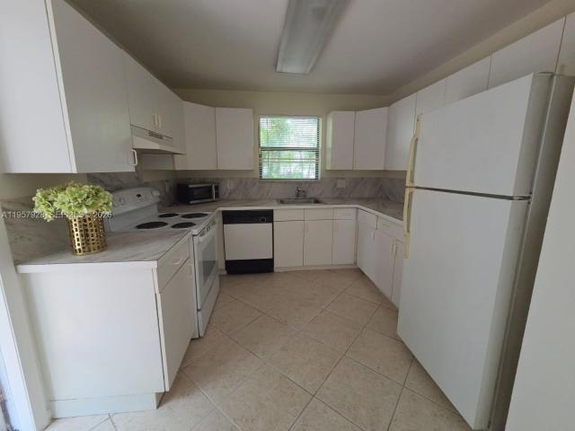 814 Finley Ct, Hollywood, FL 33020 | MLS #A11957