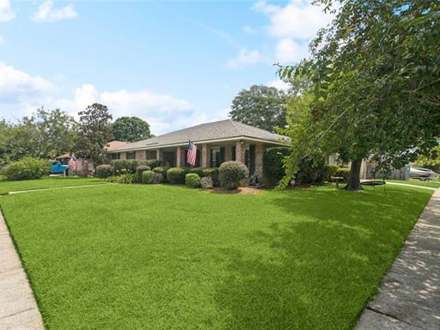 814 Freedom Ln, Slidell, LA 70458 | MLS #2549 | Compass