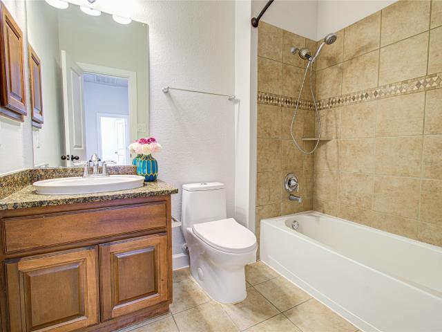 814 Holington Way, Sugar Land, TX 77479 | MLS #48158