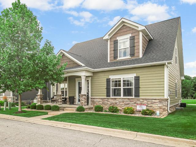 814 Haymarket Circle