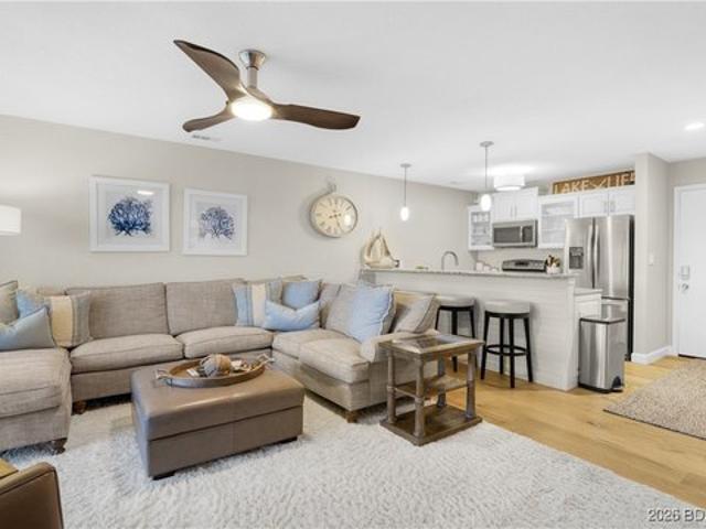 814 Indian Pointe Unit 814, Osage Beach, MO 65065