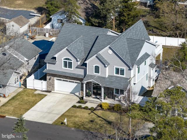 814 Lincoln Ave, Pine Beach, NJ