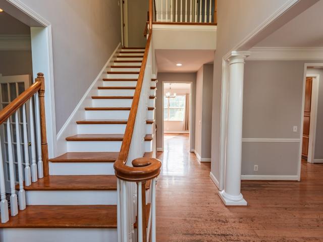 814 Lynn Dr