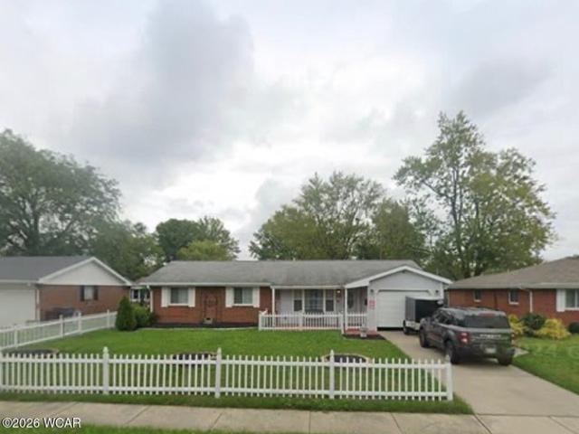 814 Mackenzie Dr, Lima, OH 45805
