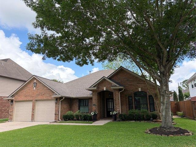 814 Maplewood Falls Ct, Houston, TX 77062