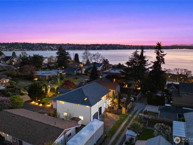 814 N 32nd St, Renton, WA 98056 | MLS #2534