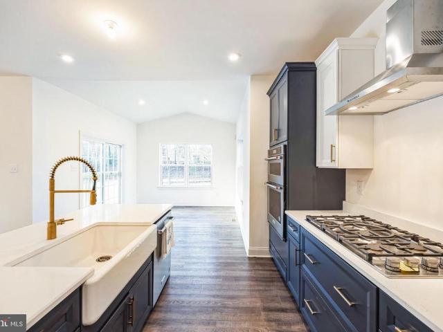 814 N Chew Rd