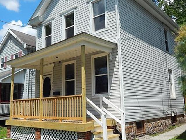 814 N Juniata St, Hollidaysburg, PA 16648