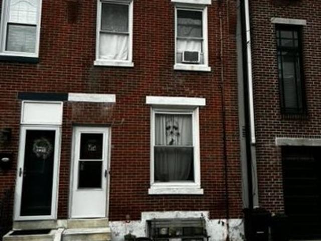 814 N Pennock St, Philadelphia, PA 19130