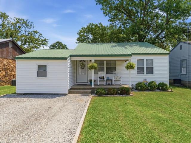 814 N Ross Ave W, Dewey, OK 74029