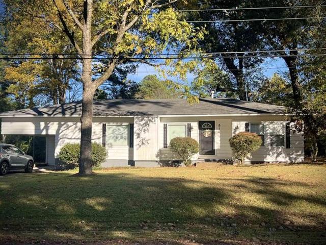 814 N Slemons St, Monticello, AR 71655