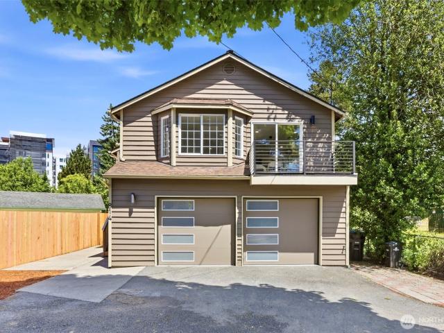 814 NE 185th Street