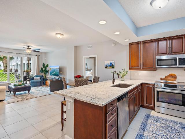 814 S Bay Colony Dr S, Juno Beach, FL 33408 | MLS #B26012