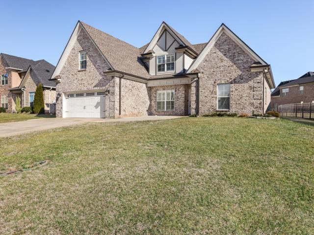 814 Stovers Gln