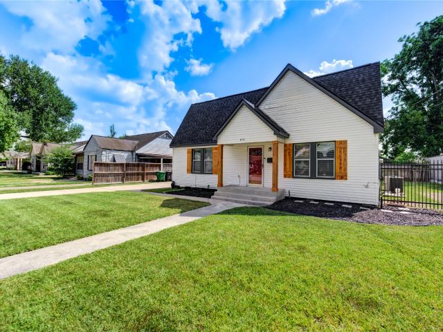 814 Sue St, Houston, TX 77009 | MLS #52074 | Compass